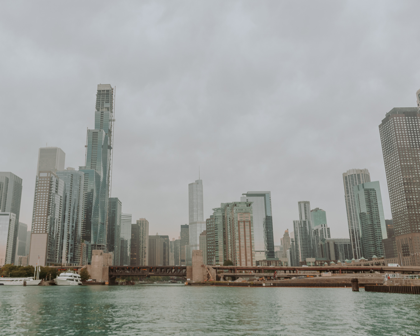 A Chicago Girls' Trip: The Ultimate Guide - FashionTravelRepeat